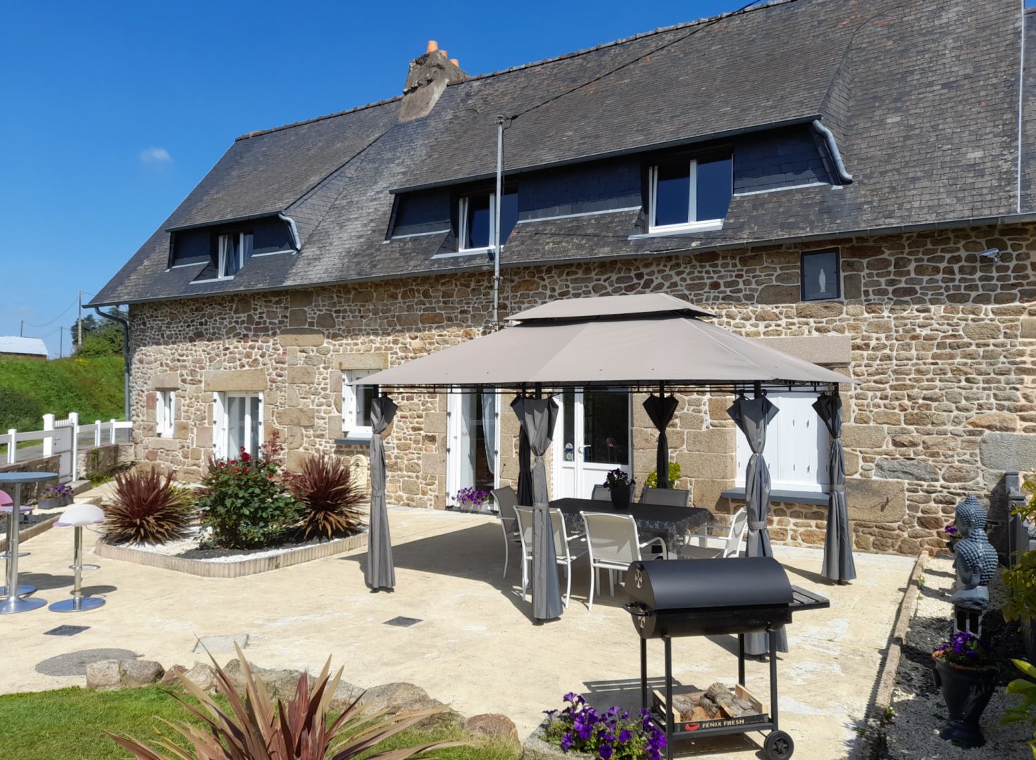 Chambres d'hôtes DM, kamers Bazouges la Pérouse, Ille-et-Vilaine