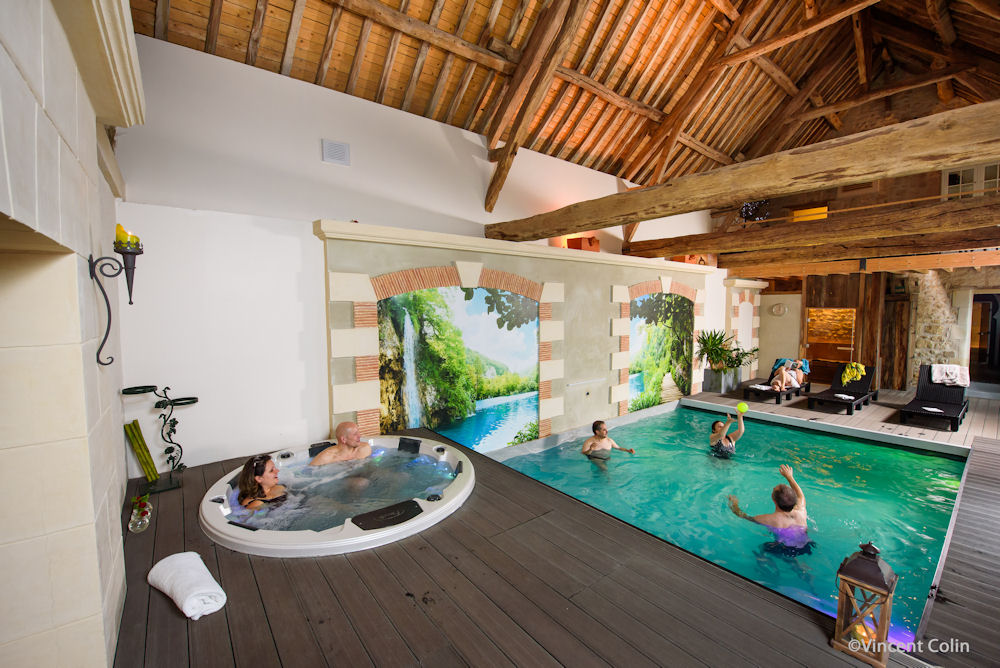 Gite paisible avec piscine & Spa privatif - Gîte à Noyant et Aconin ...