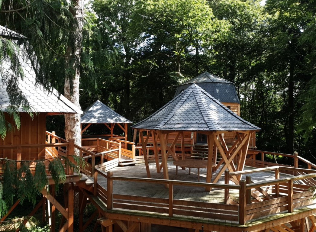 Cabane perchée Tok-Asia, Luxueuse et très insolite !, treehouse Mantallot