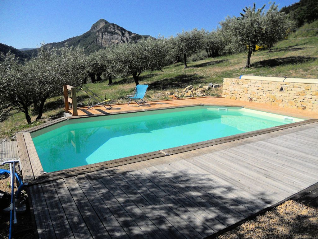 Gîte de Maric : au milieu des oliviers, piscine, gîte Aubres, Drôme ...