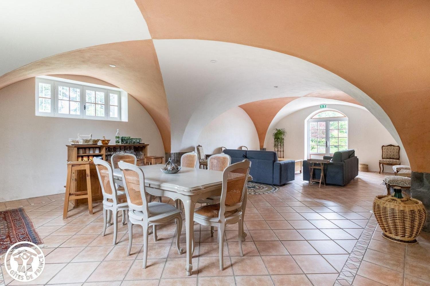 Gîte au château de Féligonde - Schloss in Sayat in le Puy de Dôme (63 ...